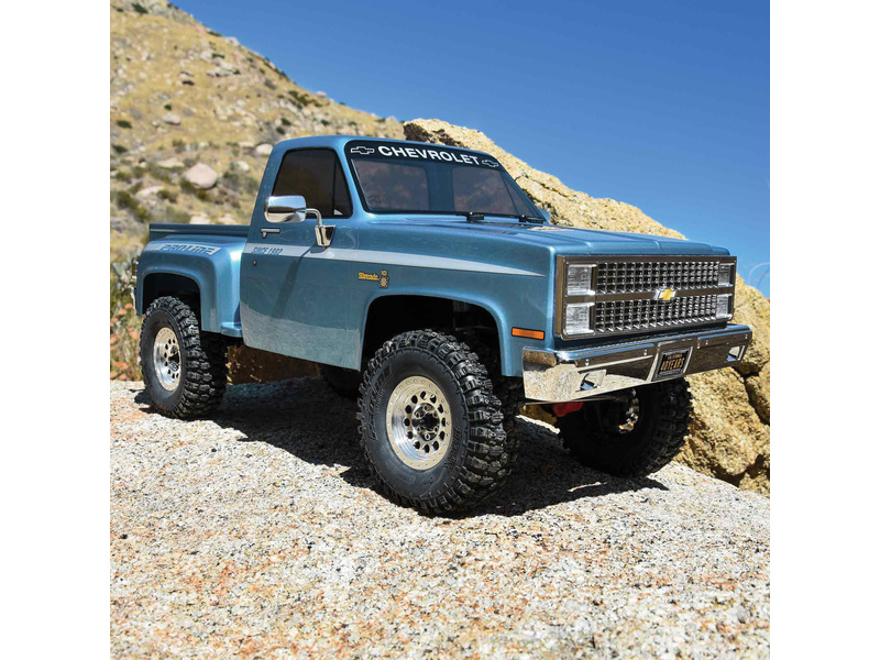 Axial 1/10 SCX10 III Base Camp Chevrolet K10 1982 4WD RTR | MIBOSPORT